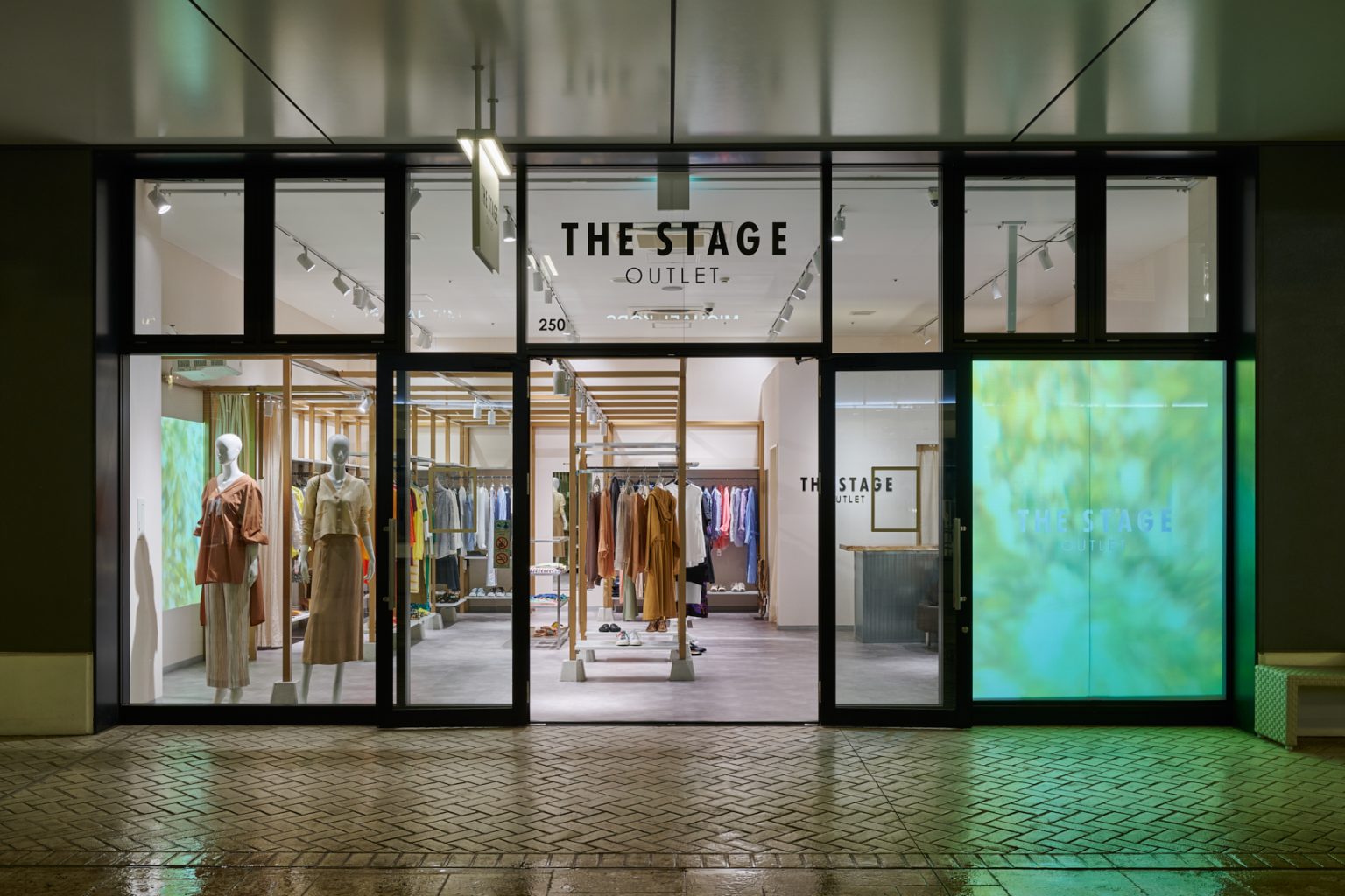 THE STAGE outlet | STUDIO MOVE